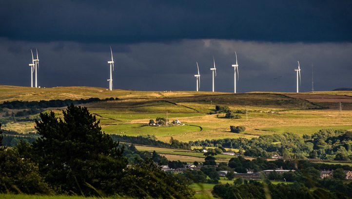UK's net-zero target possible with 'unprecedented' low-carbon ...