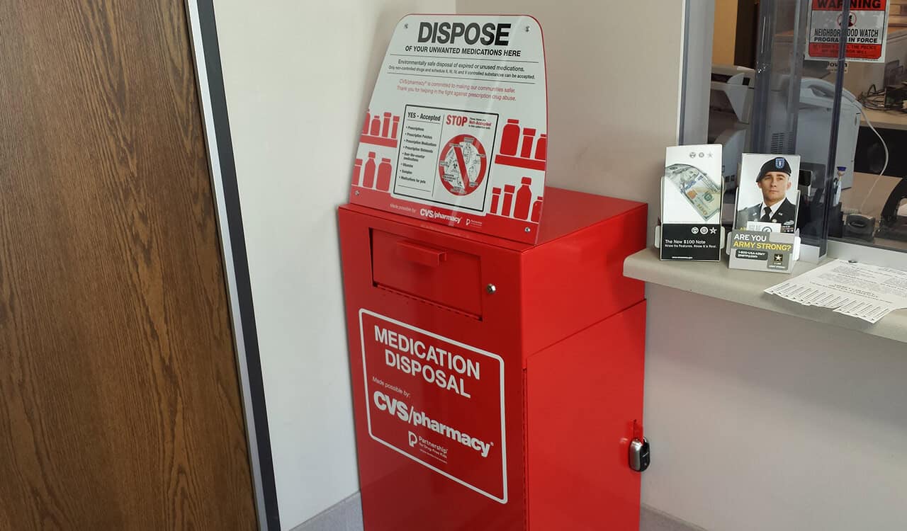 Pharmacy combats prescription drug abuse with drop-off bins - Springwise