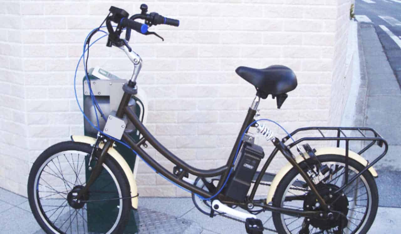 These electric bikes recharge wirelessly at unmanned docks - Springwise
