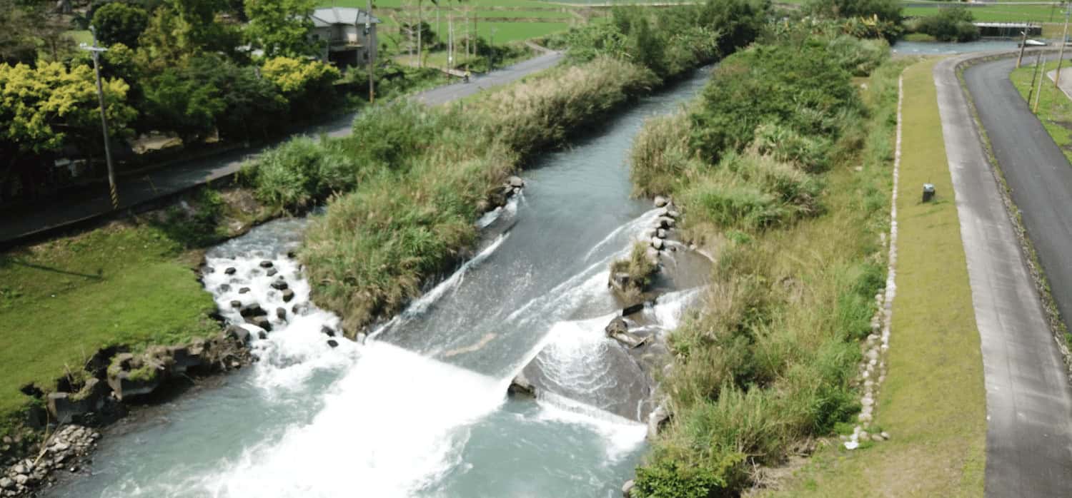 Small turbines turn almost any river into a hydroelectric power source ...