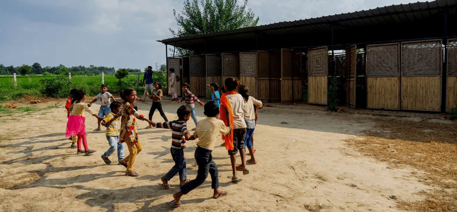 Easy-to-assemble schools for 'squatter' communities in India - Springwise