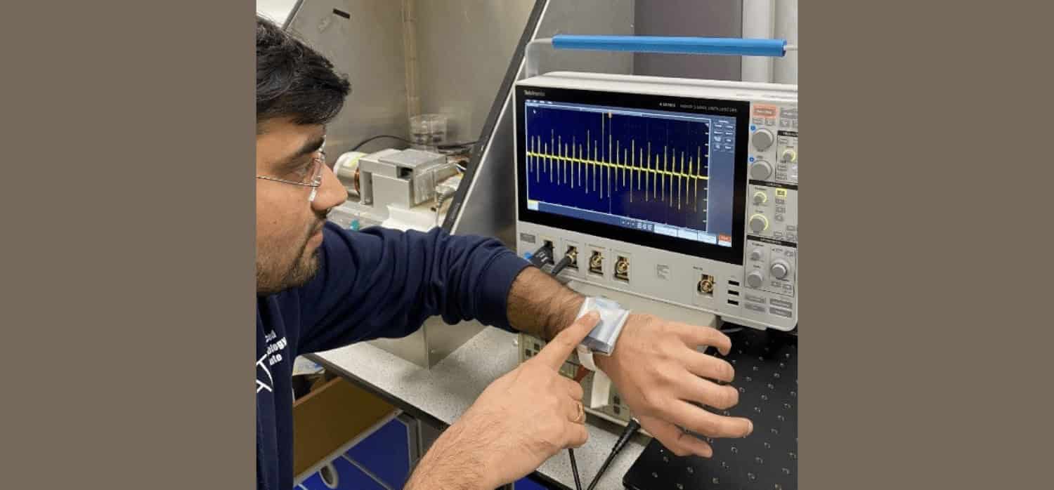 An energy-harvesting wearable made from recycled waste - Springwise