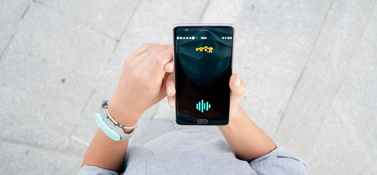 Haptic armband aids navigation for those with sensorial disabilities ...