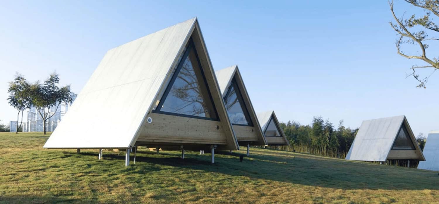 Community project teaches fast and easy sustainable building techniques ...